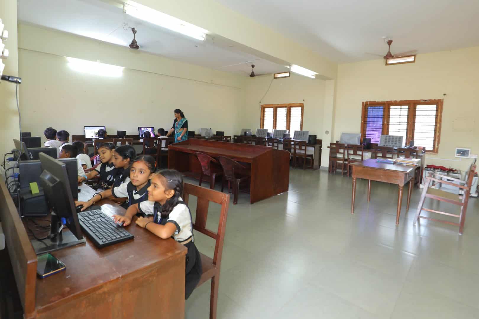 Parijnan Vidyalay Features, Facilities and Activities - Parijnan Vidyalay